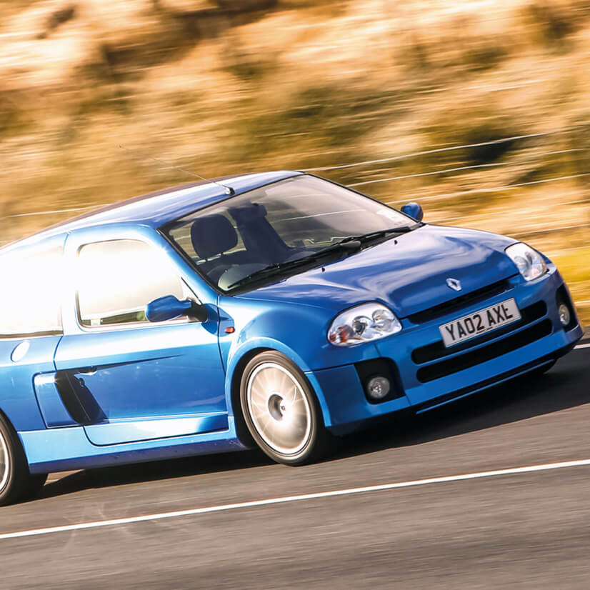 Top 5 Famous Renault Cars Every Enthusiast Should Know // WhichCar.org