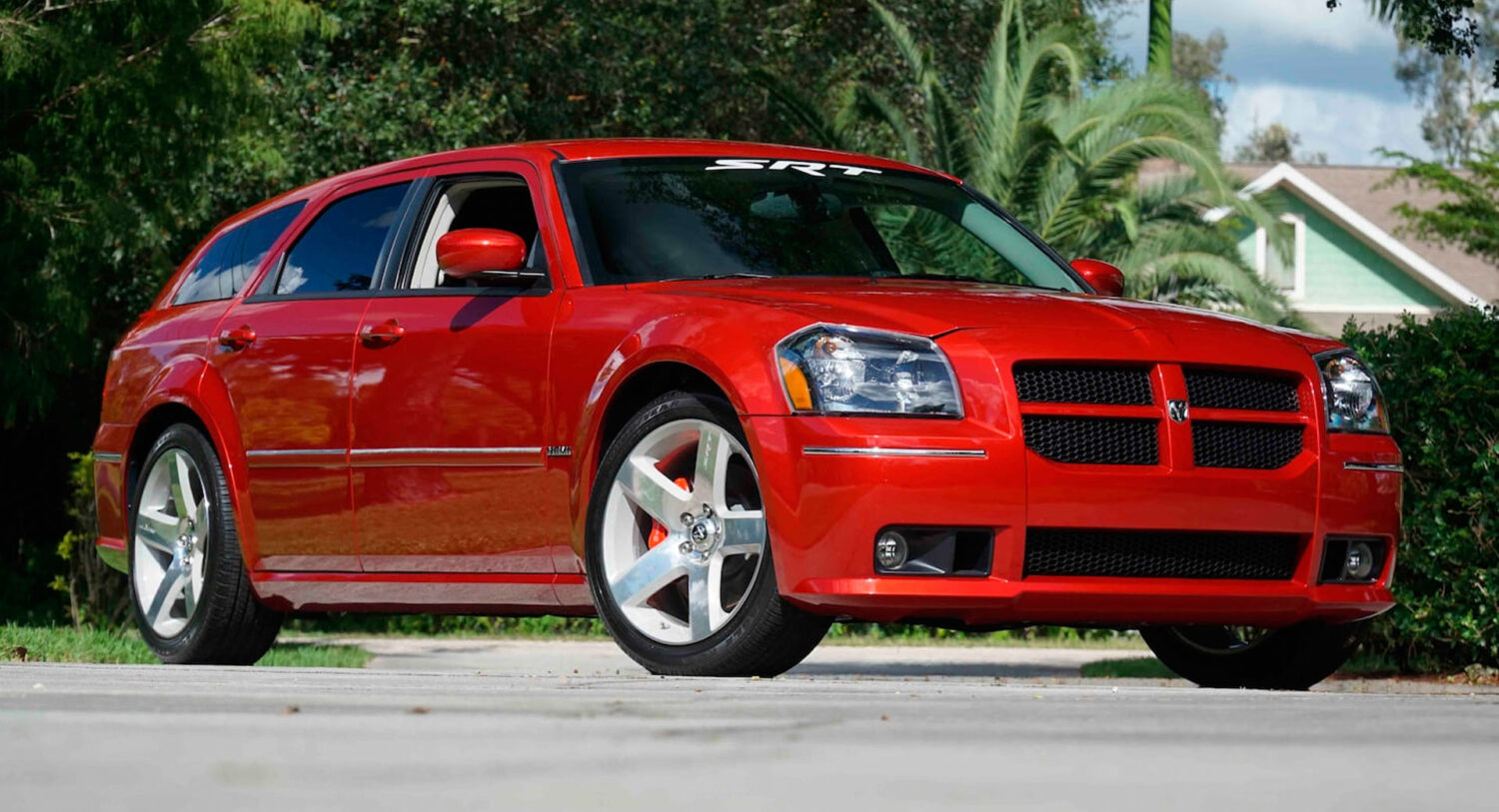 Dodge Magnum 2005-2008: History of The Ultimate Muscle Wagon